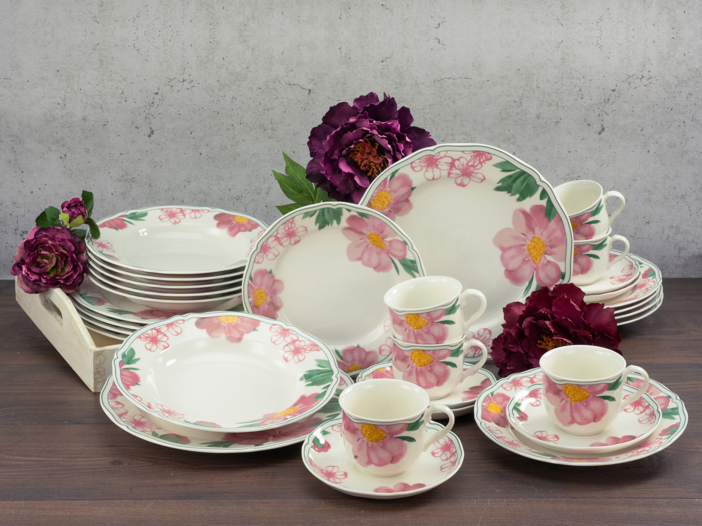 Creatable Kaffeeservice Geschirr Set Rose Set 18 Tlg
